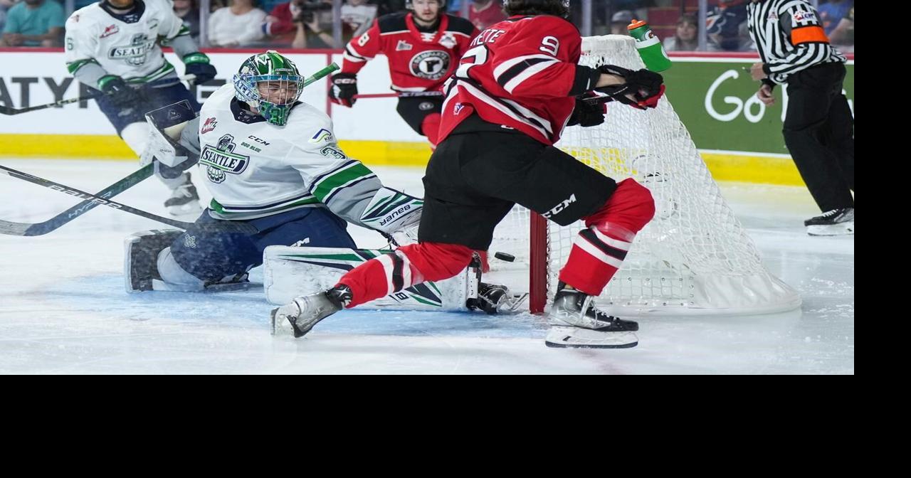 Rochette scores twice as Remparts edge T-Birds 3-1 at Memorial Cup