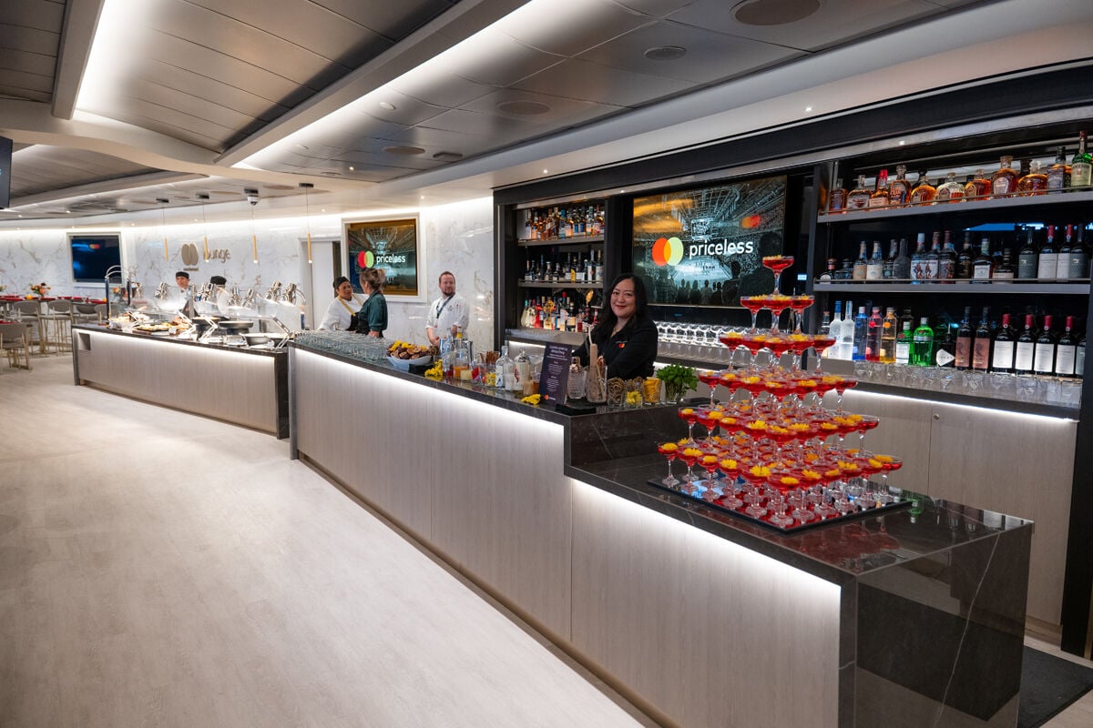 Mastercard Lounge a multisensory experience for Leafs and Raptors fans