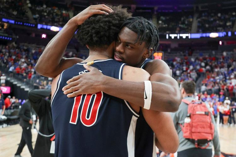 Freshman Koa Peat has dominant performance in debut for No. 13 Arizona ...