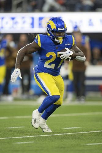 Running back Darrell Henderson Jr. signs with Saskatchewan Roughriders
