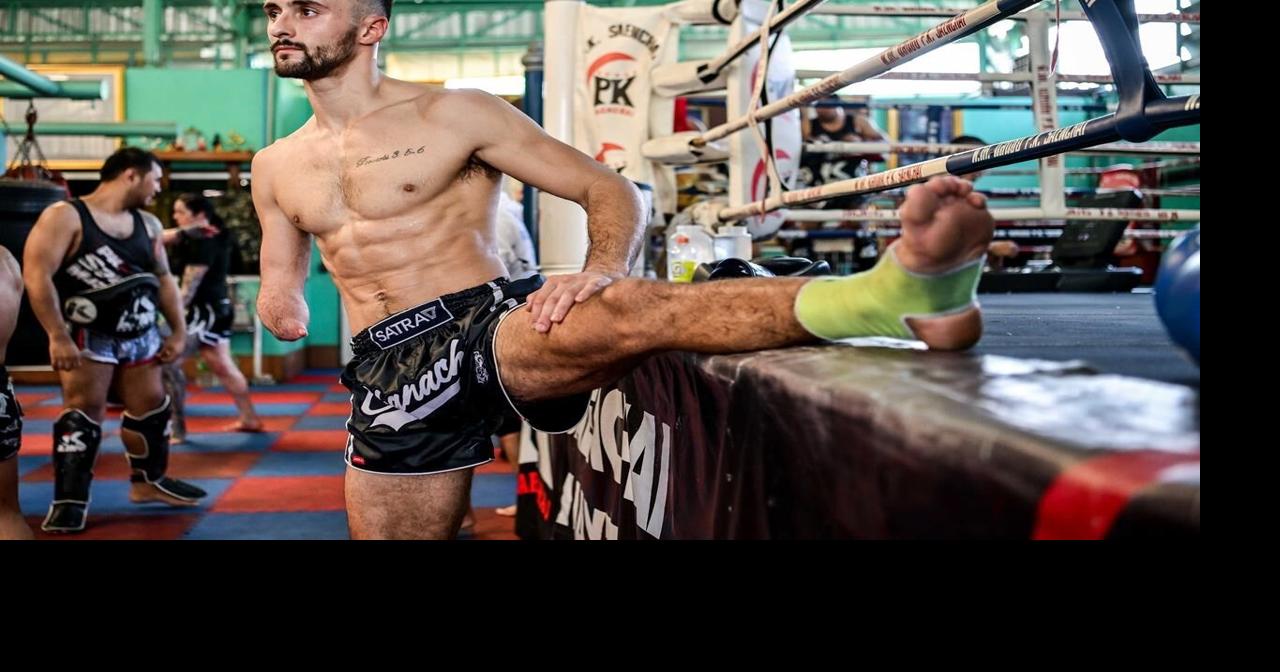 One-handed Calgary fighter Jake Peacock ready to entertain on One ...