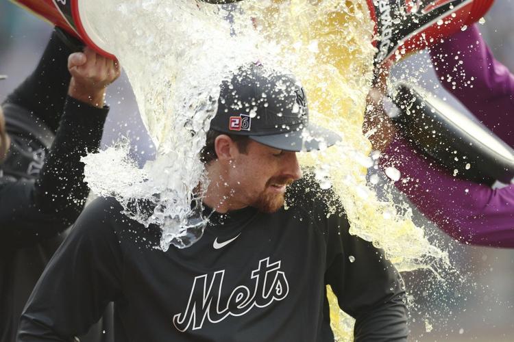 Mets rookie McLean shows off arsenal, athleticism in impressive debut