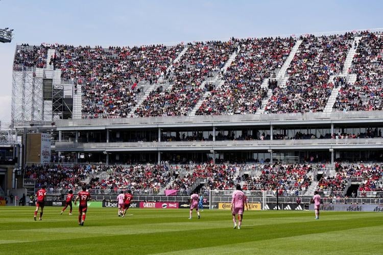 'Final touches' underway at FIFA World Cup venues in Vancouver, Toronto