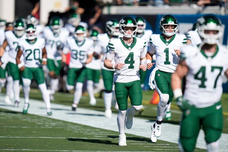 Jets' undrafted rookie Brady Cook will start again at quarterback ...