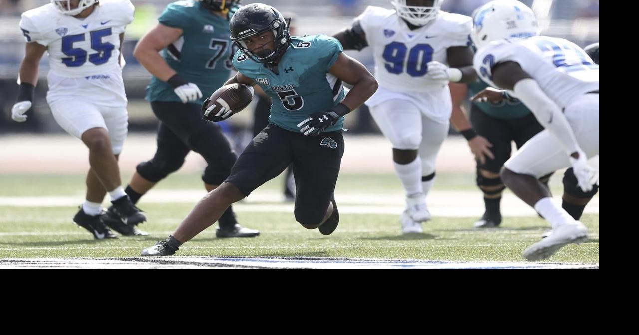 No. 17 Coastal Carolina looks stay perfect against UMass