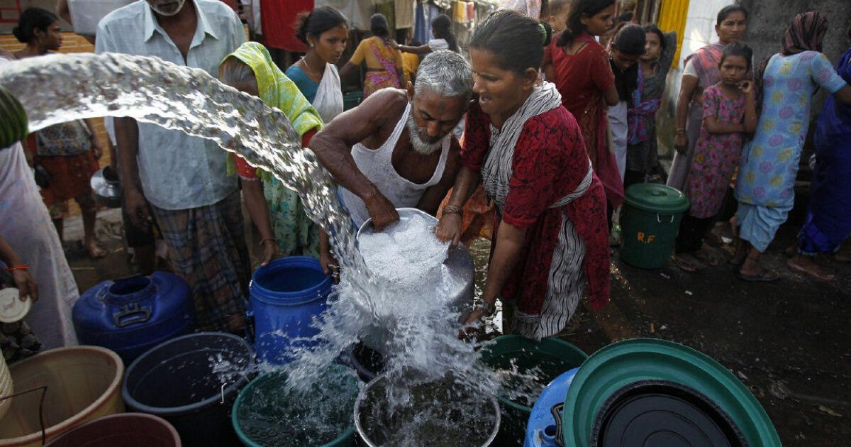 Pollution a threat to progress of poorest countries, says report