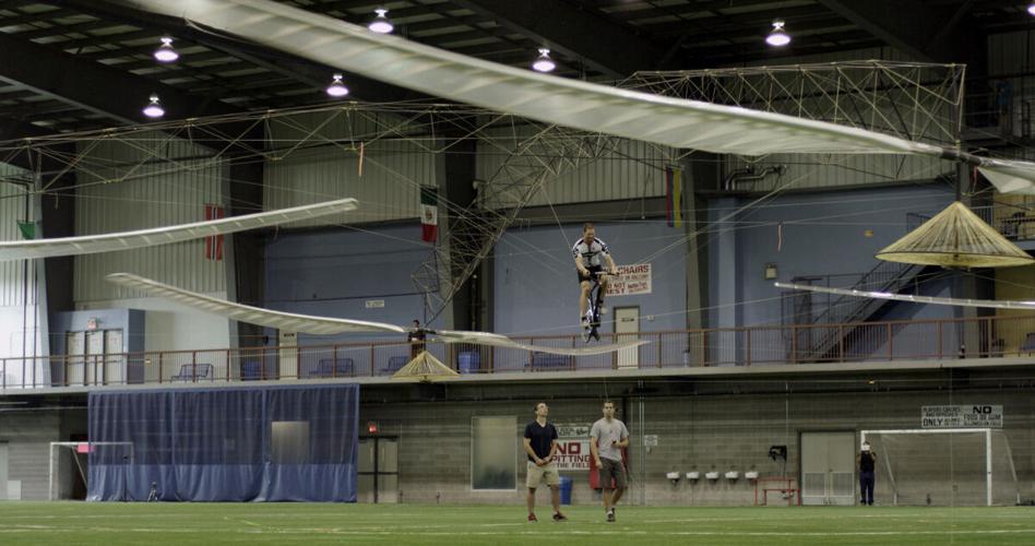 Human-powered helicopter created by Toronto team wins $250,000 prize