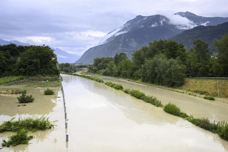 Storms in Switzerland and Italy cause flooding and landslides, leaving ...