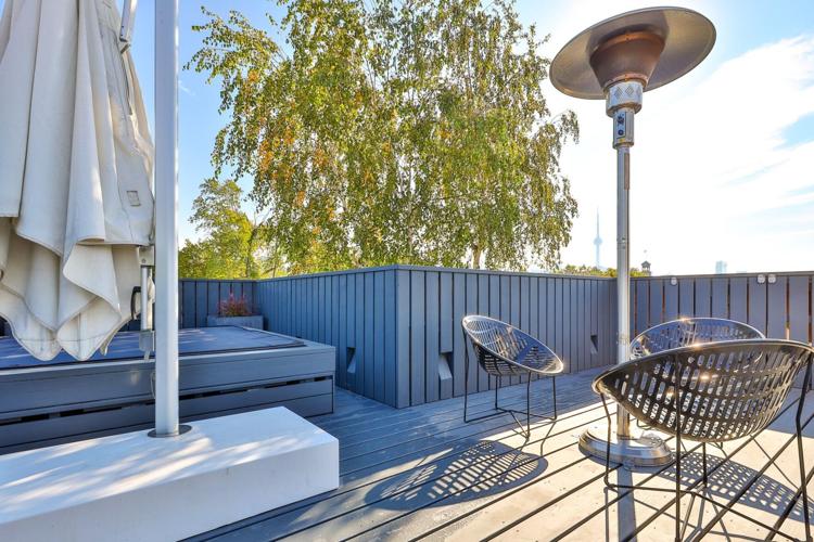 ‘Utterly original’ $2.3M laneway home for sale in Toronto