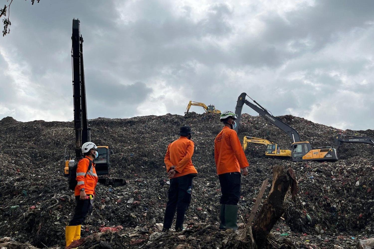 Waste mound collapse at Indonesia's largest landfill kills 7