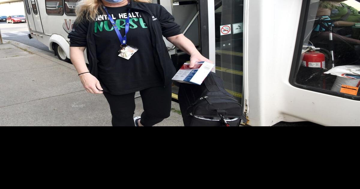 Mobile mental health clinic in Hamilton gains traction