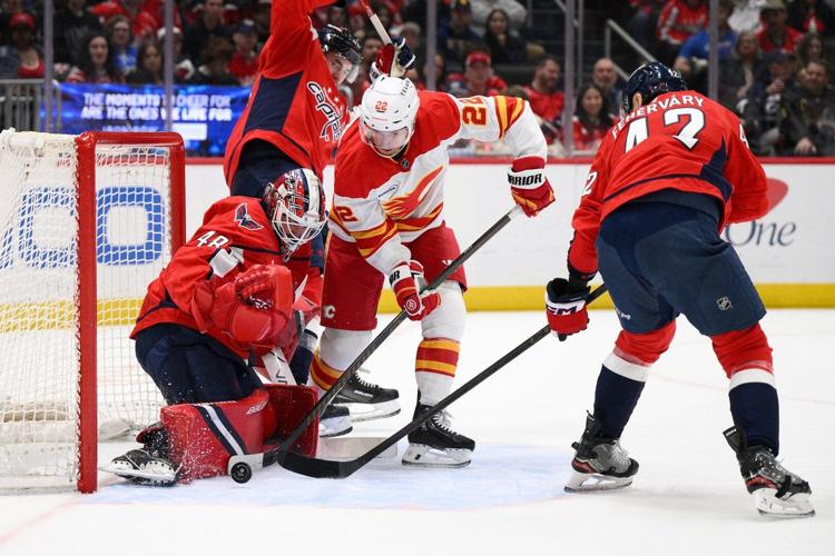 Capitals snap 3-game skid with a 7-3 win over the Flames