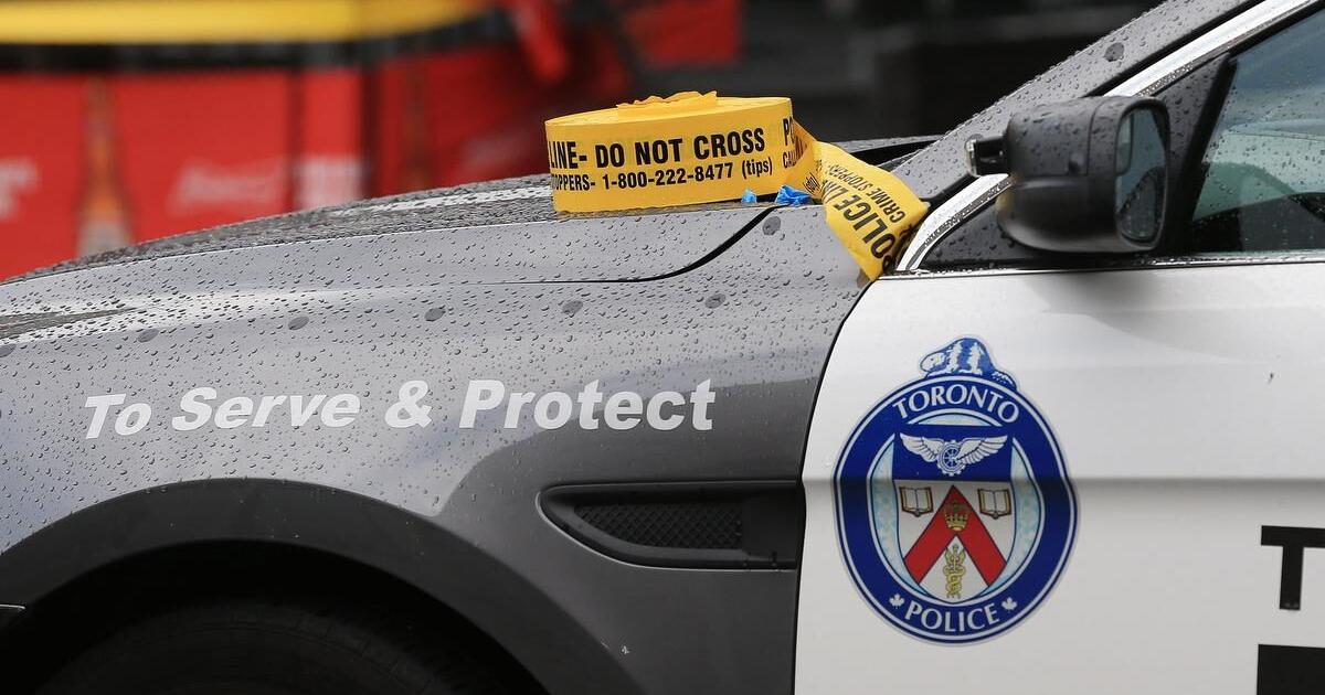 Five injured in multi-vehicle collision with TTC bus