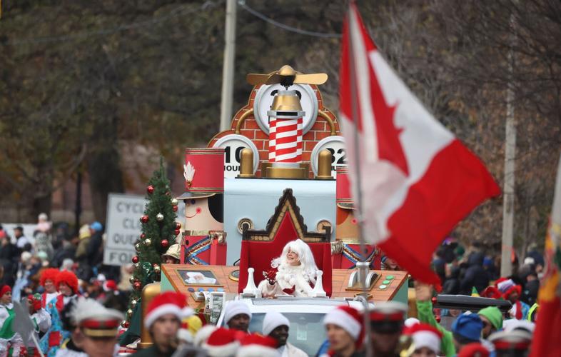 Thousands gather for Toronto’s 121st Santa Claus Parade