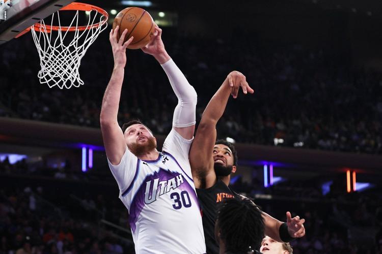 Knicks jump out to a 23-0 lead and rout the Jazz 146-112