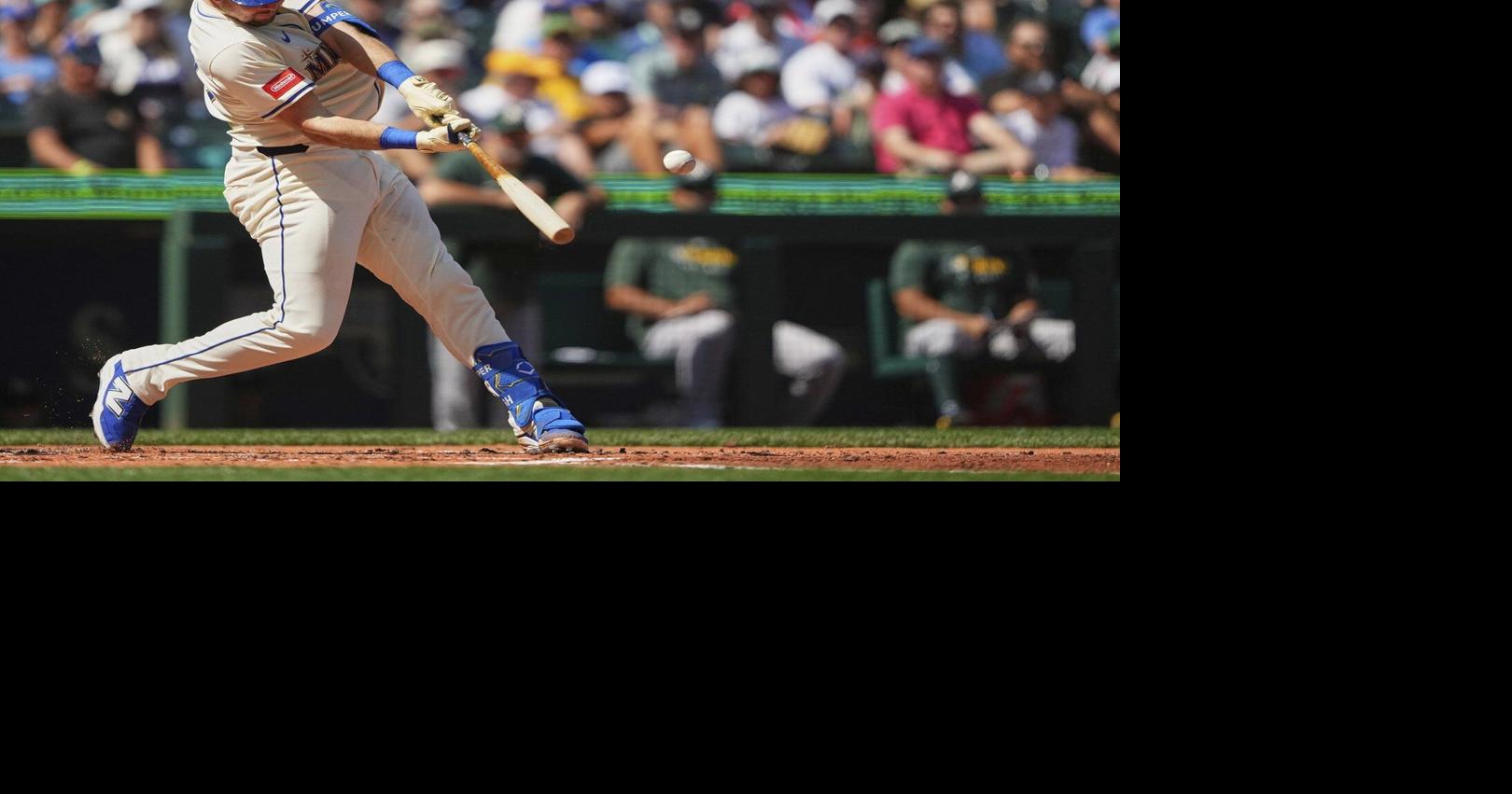 Cal Raleigh sets single-season home run record for catchers as Mariners ...