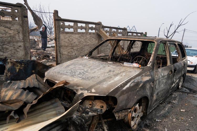 Chile fights wildfires that killed 19 and left 1,500 homeless