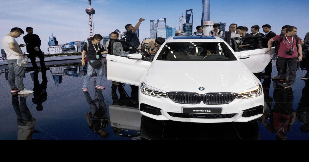 BMW profitability slows as rival Mercedes-Benz pulls ahead