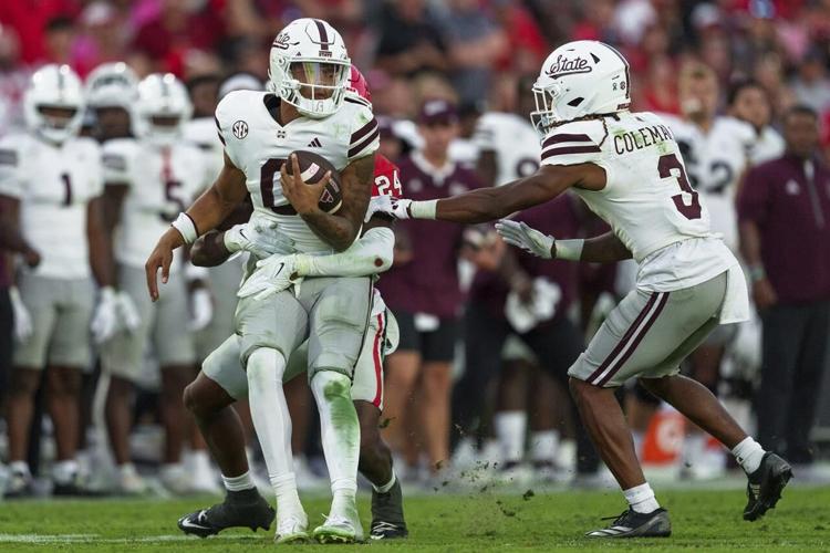 Georgia coach Kirby Smart reaches out to Mississippi State QB Van Buren to explain sideline shove