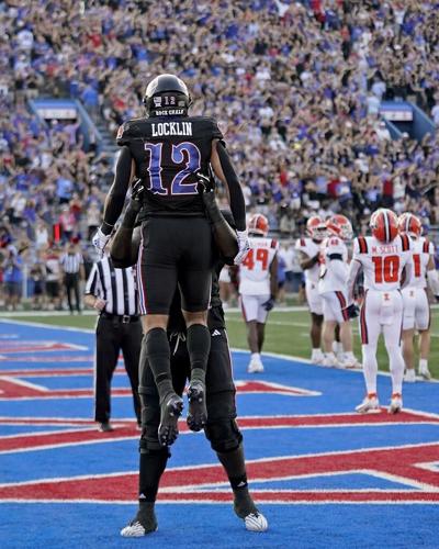 Kansas quarterback Jalon Daniels headlines 34-23 victory over Illinois ...