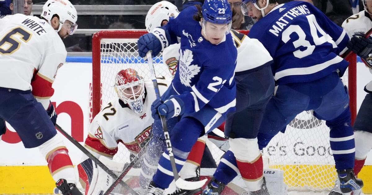 Panthers beat Leafs in Game 1; Knies scores first NHL goal