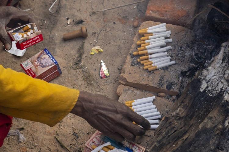 Tens of thousands gather for Hindu festival at Nepal temple, with many lighting up marijuana joints