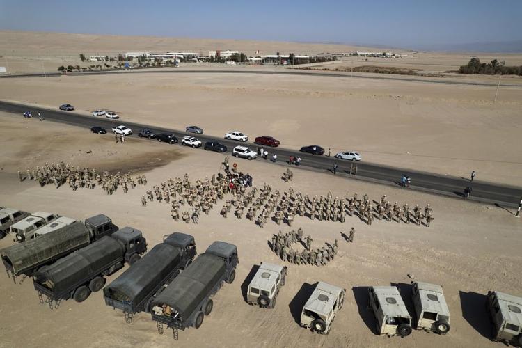 Chile, Peru discuss safe passage for stranded migrants