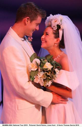 AGO joins Mirvish in closing during G20 summit