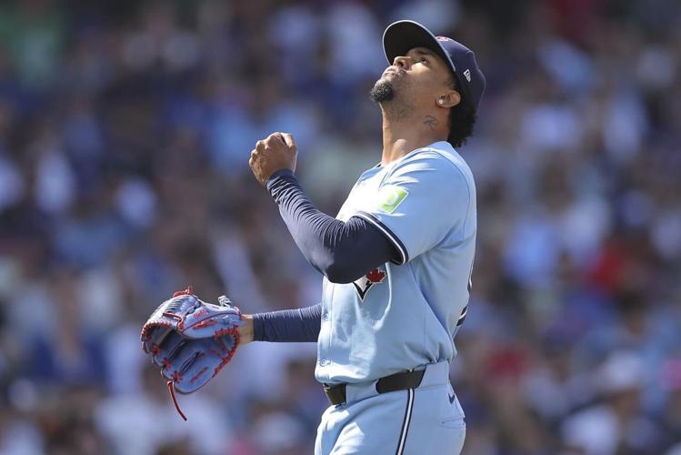 Bowden Francis throws 7 scoreless innings as Blue Jays shut out Cubs 1-0