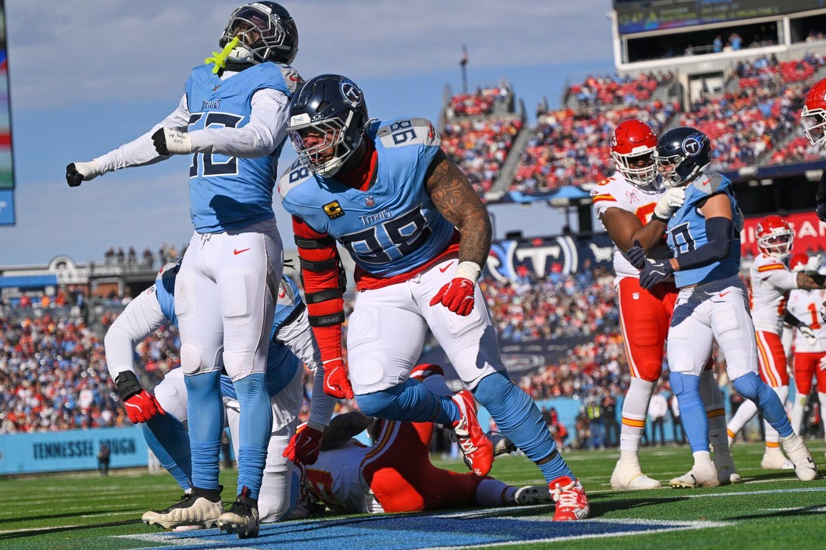 Chiefs' injury-riddled season hits new low with 26-9 loss to Titans