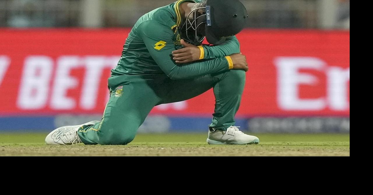 Top-order collapse and dropped catches hurt South Africa in latest ...