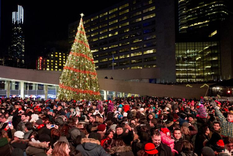 Holiday season begins with Toronto's Cavalcade of Lights