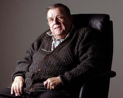 pat hingle batman returns