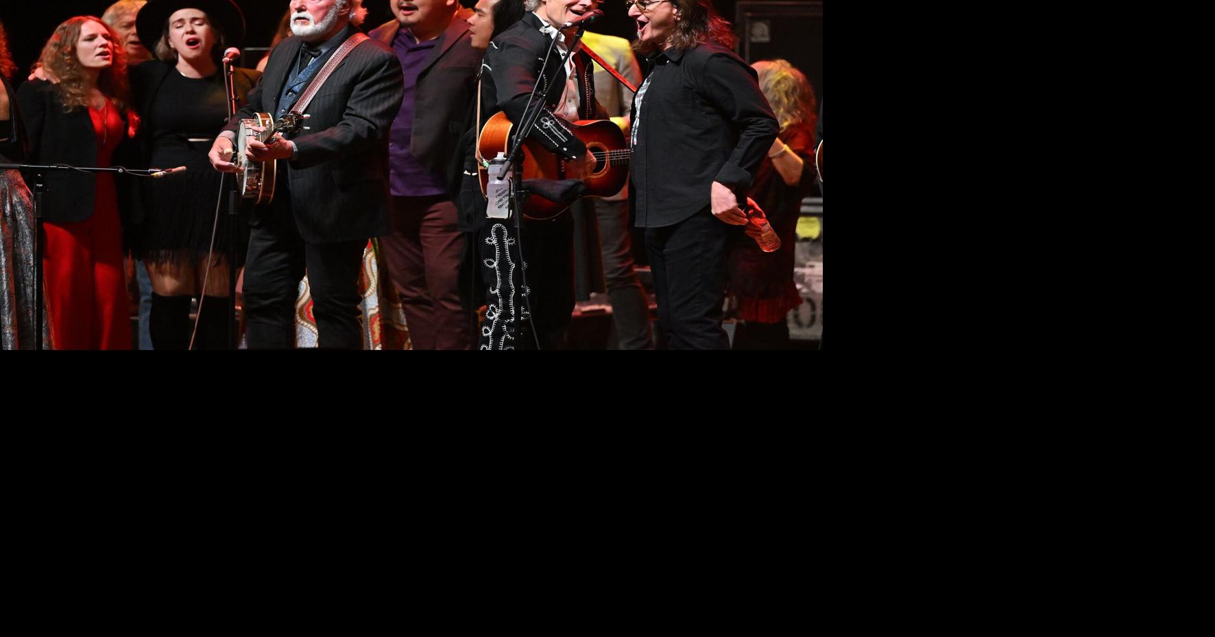 Gordon Lightfoot tribute brings Geddy Lee to Massey Hall
