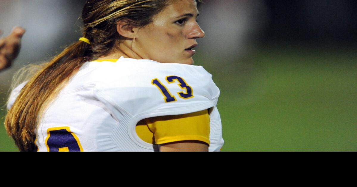 Erin Dimeglio first female to quarterback Florida high school team