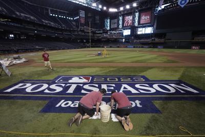 diamondbacks stadium roof