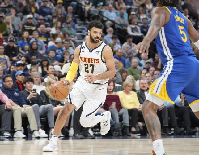 Murray scores 26, Nuggets hold off Warriors 112-110