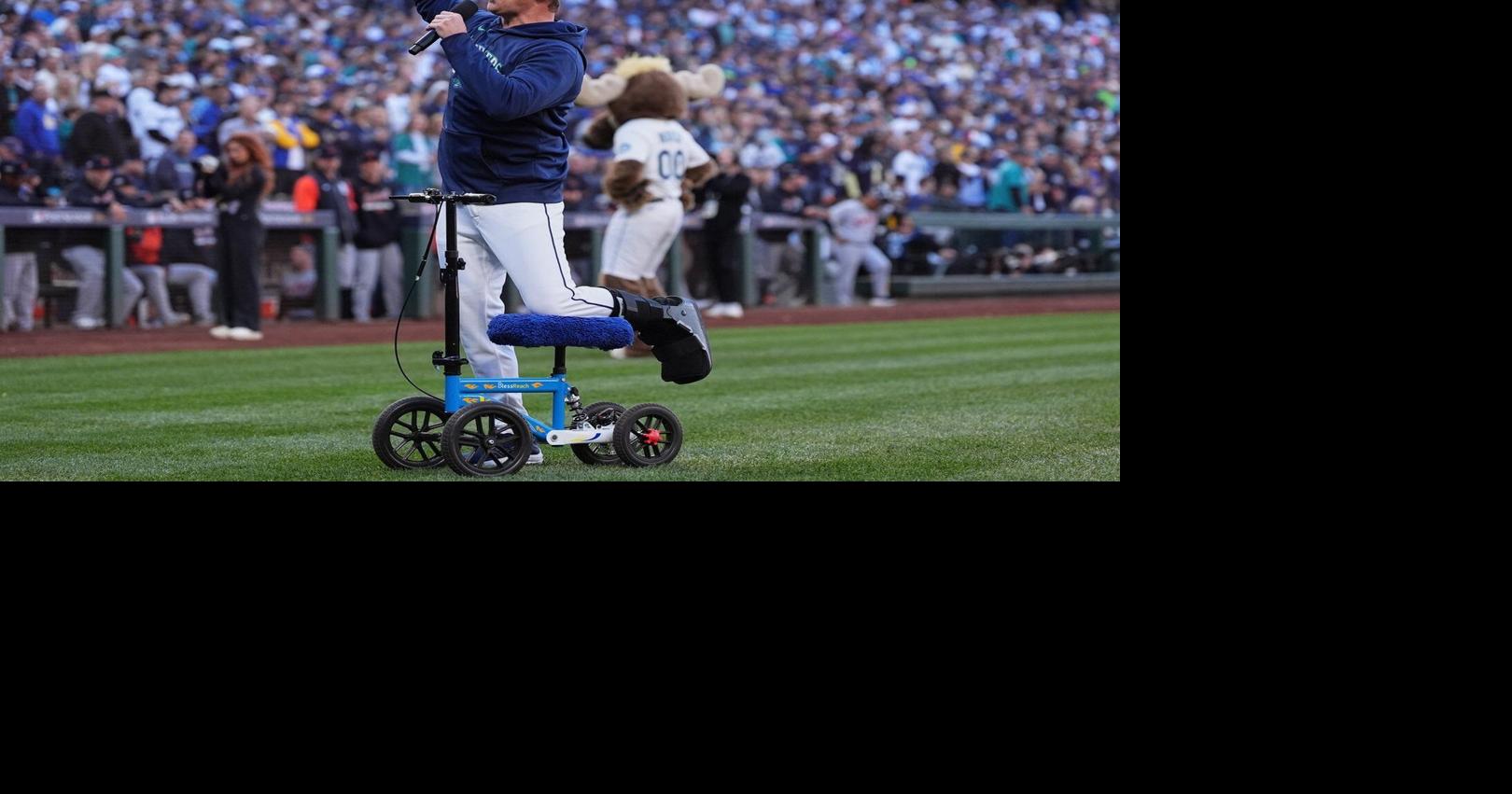 Cubs agree to minor league contracts with outfielder Chas McCormick and ...