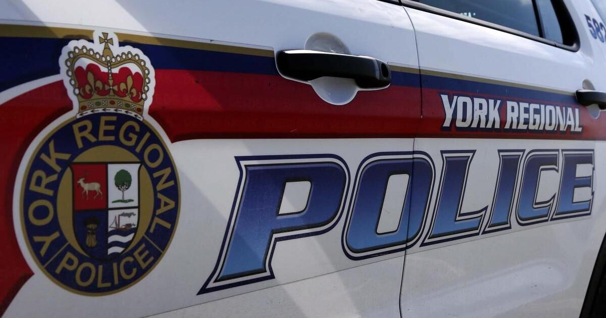 Police looking for suspects in Markham home invasion