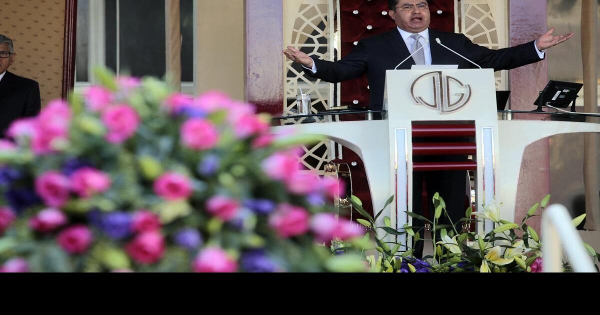 What are megachurches? Here’s what we know