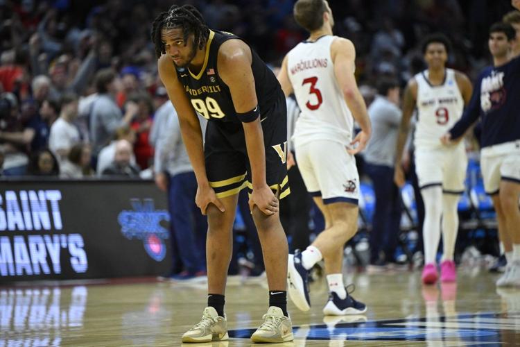 Jordan Ross keys rally to help Saint Mary's beat Vanderbilt 59-56 in ...