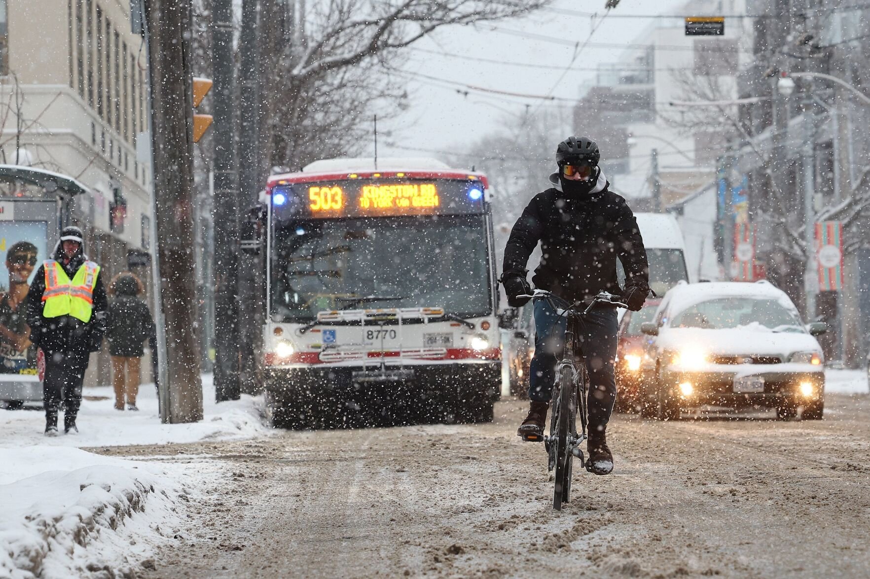 Snowfall warning issued for Toronto tonight