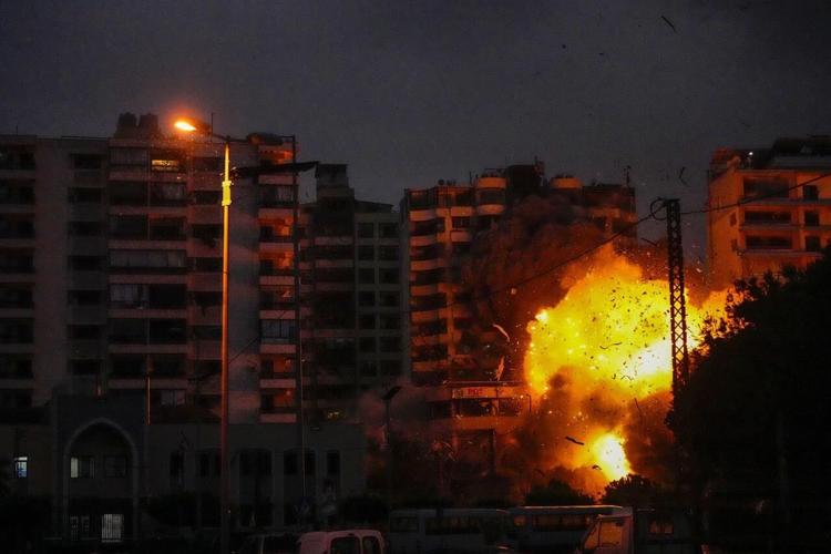 Israel launches new airstrikes on Lebanon as leaders draw closer to a ...