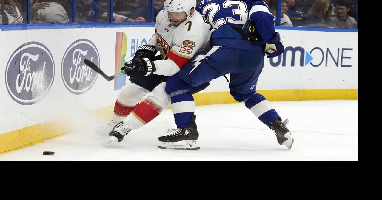 Reinhart has 2 goals, Bobrovsky makes 27 saves, Panthers beat Lightning 3-2