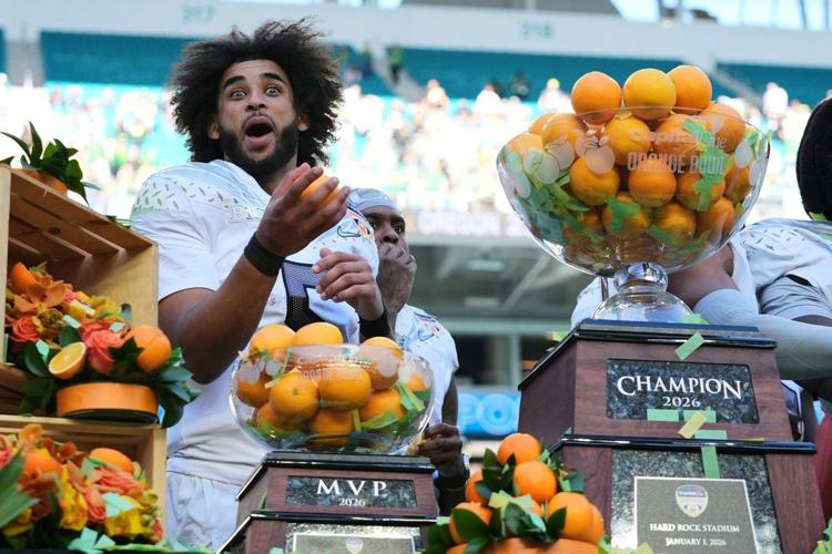 Quarterbacks Moore and Mendoza face off again as Oregon plays Indiana ...