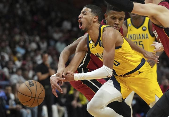 Haliburton hits winning 3, scores 43 as Pacers beat Heat