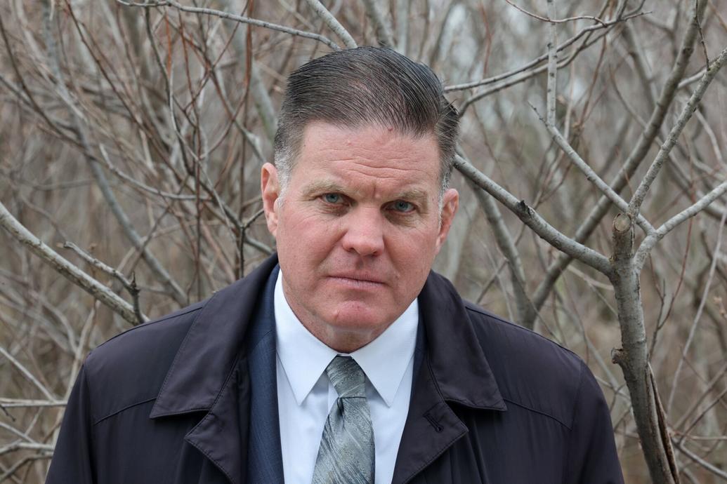 Toronto homicide cop tops Canadian non-fiction list