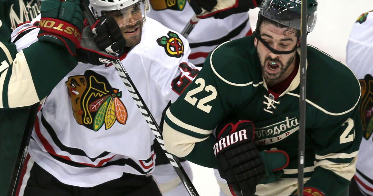 NHL playoffs 2013: Minnesota Wild win in overtime over Blackhawks