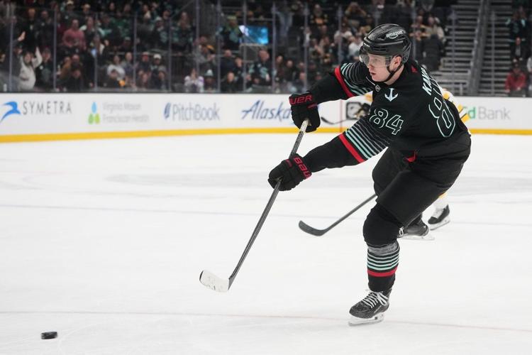 Kakko, Catton score 2 goals each as Kraken beat Bruins 7-4 to extend ...