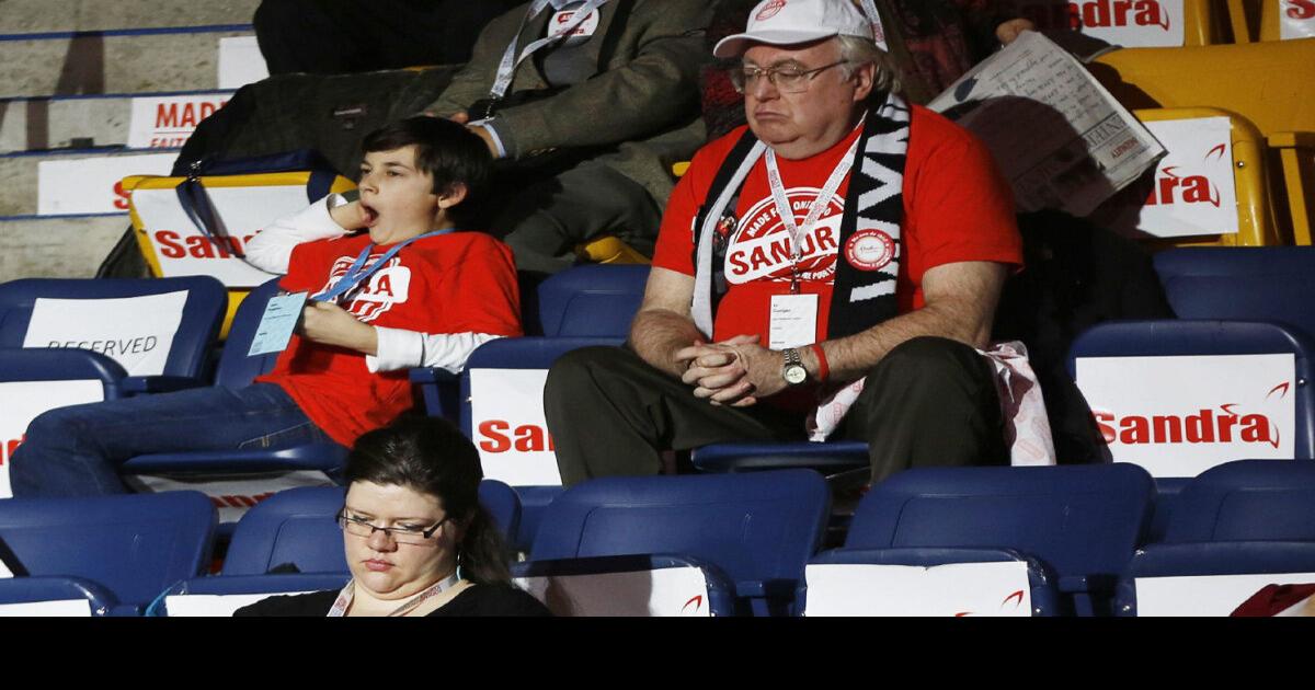 Ontario Liberal leadership convention: Disparate crowd gathers for ...